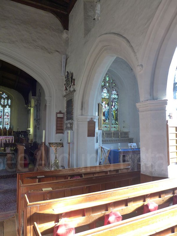 Pictures of St Mary's Church, Henlow. Open Mon, Wed, Fri, Sat. Free ...