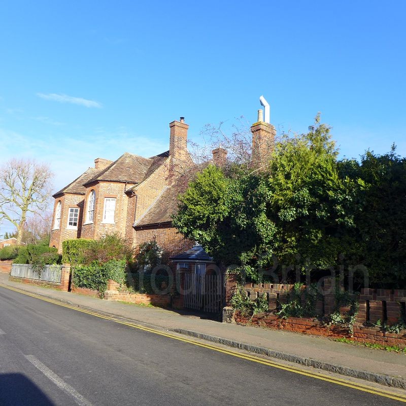 Pictures of Henlow Village, Bedfordshire. Open daily, Free Entry - See ...