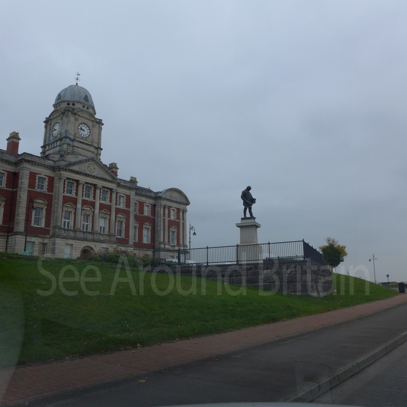Pictures of Barry Town, Wales. Open Daily. Free Entry. - See Around Britain